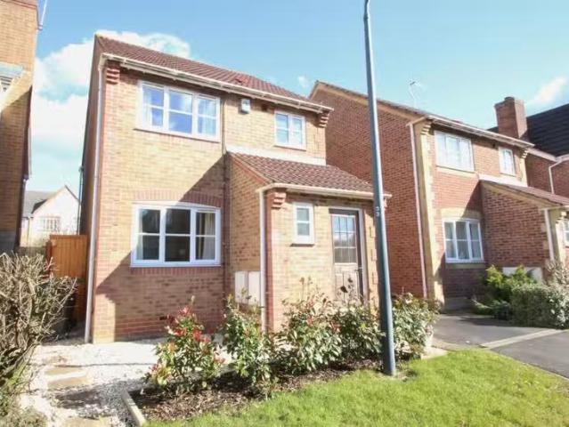 3 bedroom house for rent in Bakers Ground, Stoke Gifford, Bris.