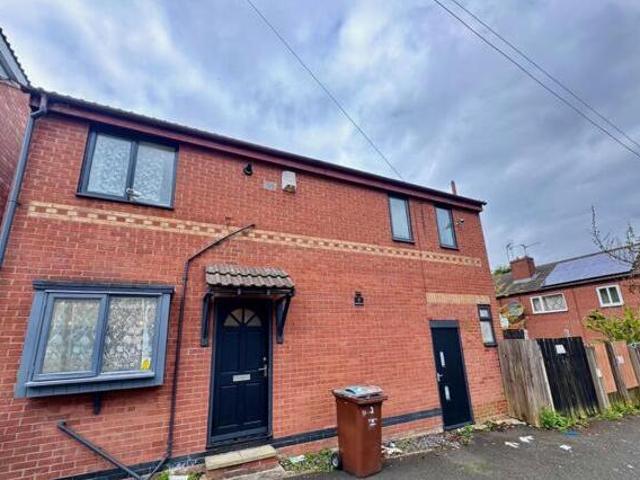 3 Bedroom House For Rent In Basford