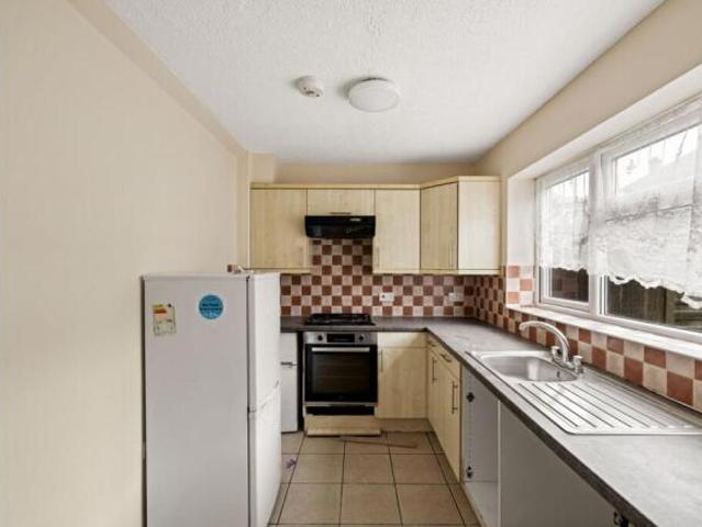 3 bedroom semi detached house for rent in Beaufoy Terrace, Dover, CT17