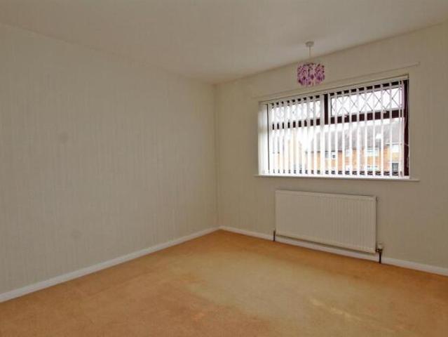 3 bedroom semi detached house for rent in Beckhampton Road, Nottingham, NG5