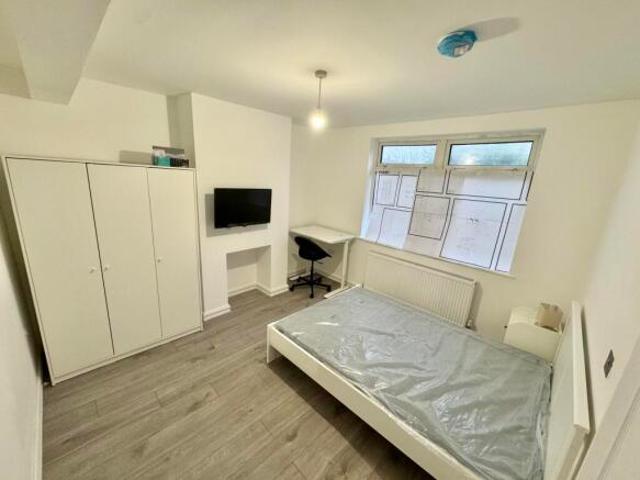 3 bedroom house for rent in Beech Road, CV6