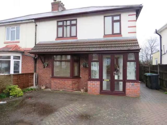 3 bedroom house for rent in Bleakhouse Road, OLDBURY, B68