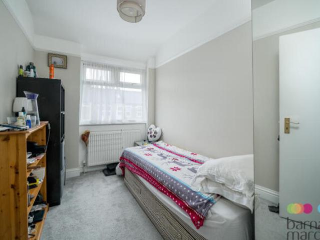 3 bedroom house for rent in Brunswick Avenue, LONDON, N11