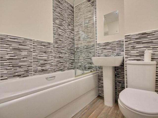 3 bedroom house for rent in Brockwell Park, Kingswood, Hull, HU7