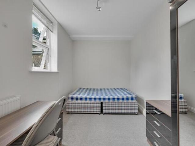 3 bedroom house for rent in Broomhall Court, Sheffield, S10
