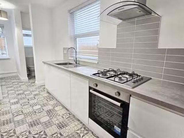 3 bedroom house for rent in Bwlch Road, Fairwater, Cardiff, CF.