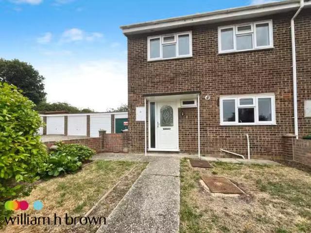 3 bedroom house for rent in Godwin Close, HALSTEAD, CO9