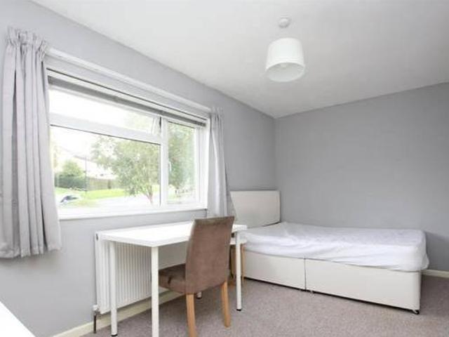 3 bedroom house for rent in Garrick Road Bath BA2
