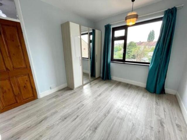 3 bedroom house for rent in Grayswood avenue, CV5