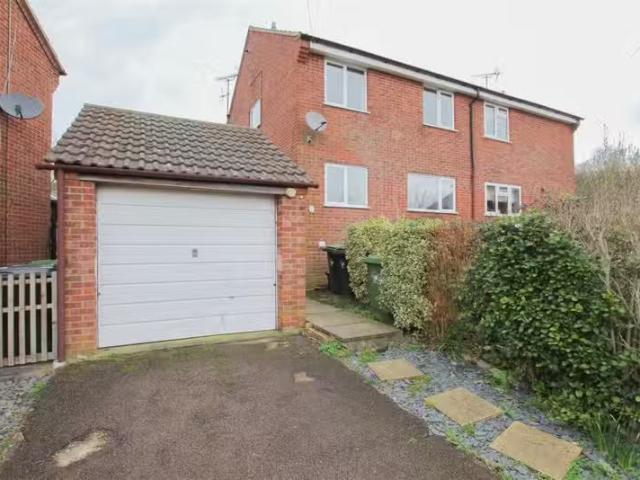 3 bedroom house for rent in De Vigier Avenue, Saffron Walden.