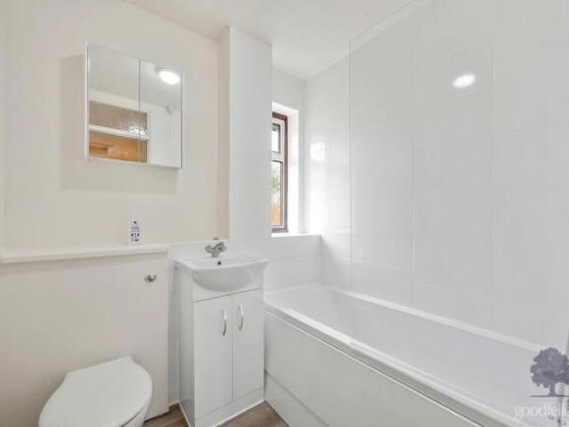 3 bedroom house for rent in Dennis Reeve Close, Mitcham, Surrey, CR4