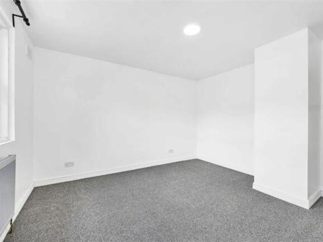 3 bedroom house for rent in Dursley Road, Blackheath, SE3