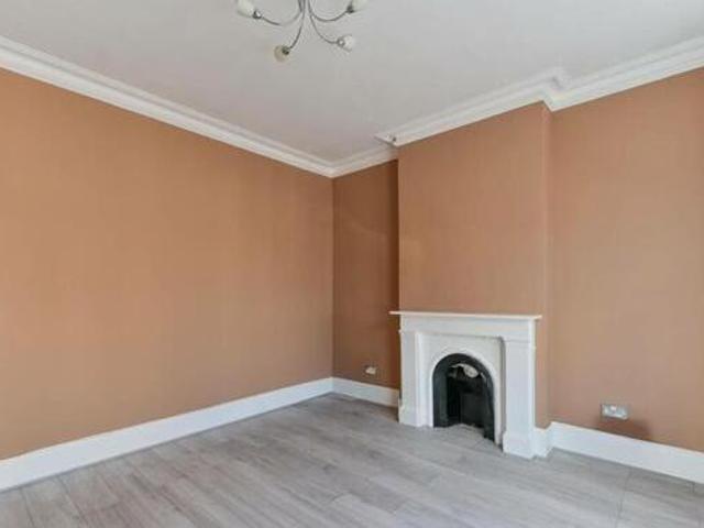 3 Bedroom House For Rent In East Croydon, Croydon