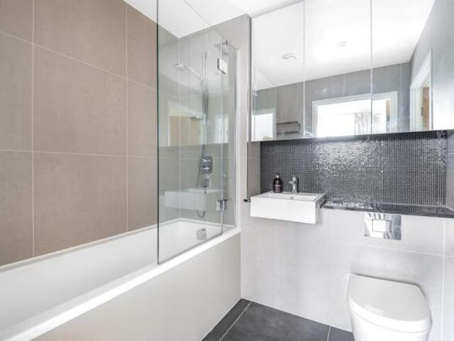 3 bedroom house for rent in East Parkside, Greenwich Peninsula, SE10