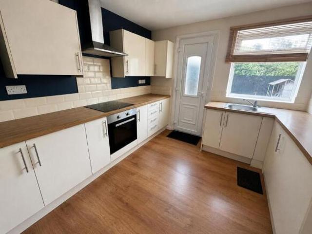 3 bedroom house for rent in Foxearth Avenue, Clifton, NG11 8JP, NG11