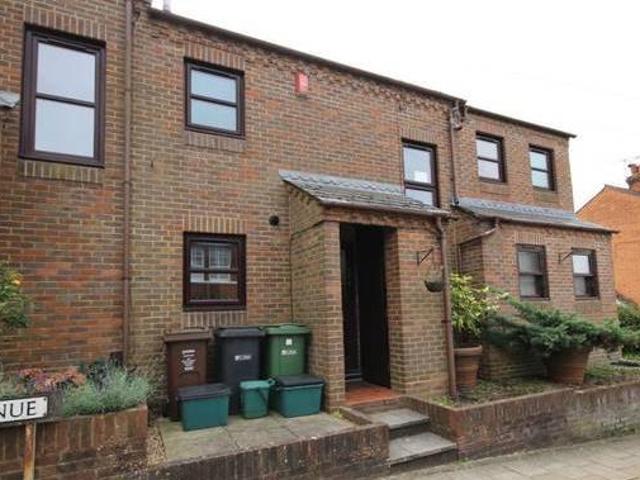 3 bedroom house for rent in Folly Avenue St Albans AL3