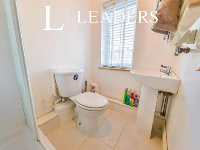 3 bedroom house for rent in Folly Lane, St. Albans, AL3