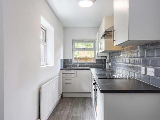 3 bedroom house for rent in Forster Street, Nottingham, NG7