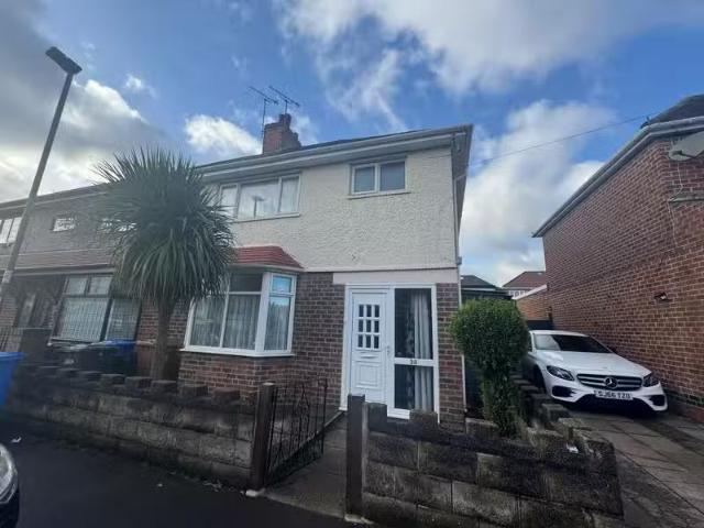 3 bedroom house for rent in Fairfax Road, DE23
