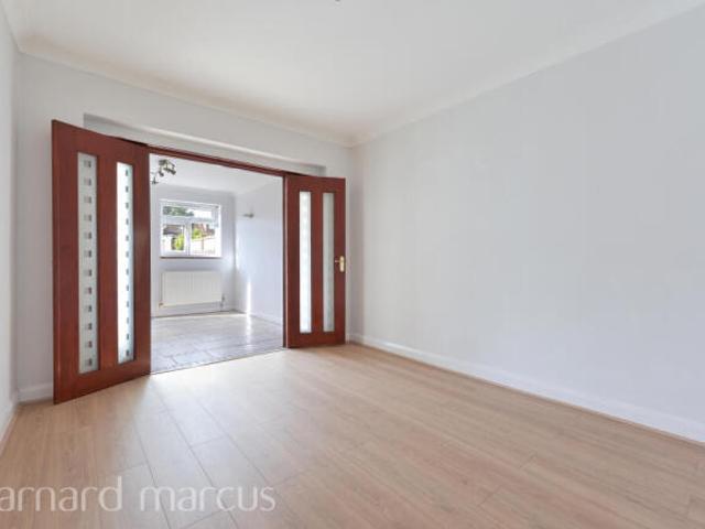 3 bedroom house for rent in Fairford Gardens, WORCESTER PARK, KT4