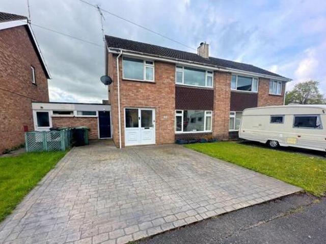 3 Bedroom House For Rent In Falfield