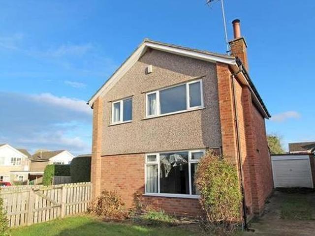 3 bedroom house for rent in Farfield Avenue Knaresborough HG5