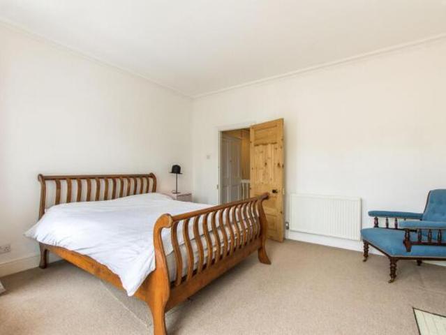 3 bedroom house for rent in Farmville Road, CF24