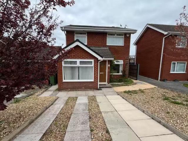 3 bedroom house for rent in Finchdean Close, CH49
