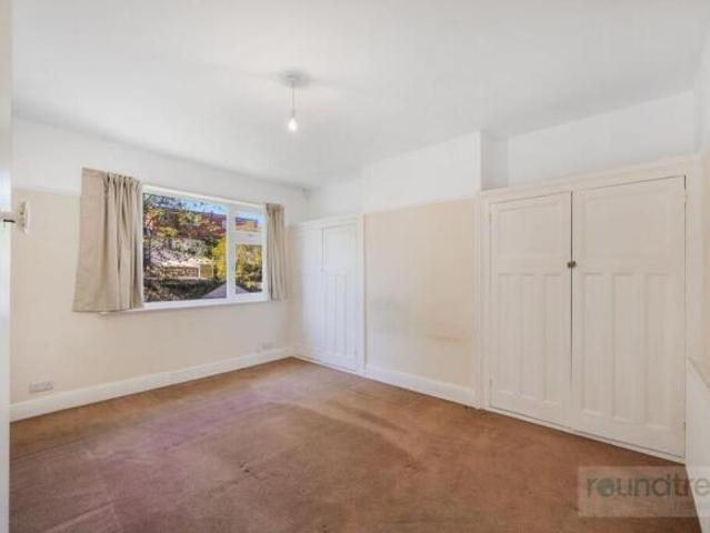 3 bedroom house for rent in First Avenue, Hendon, NW4