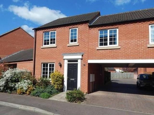 3 bedroom house for rent in Flawn Way Eynesbury St Neots Cambs PE19