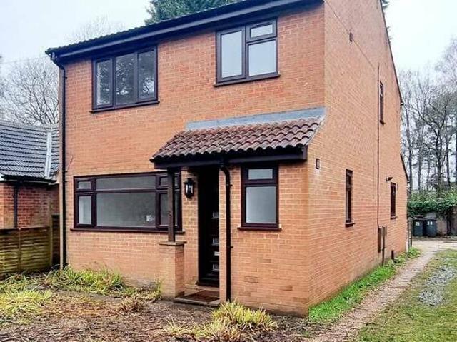3 bedroom house for rent in Fleet GU51