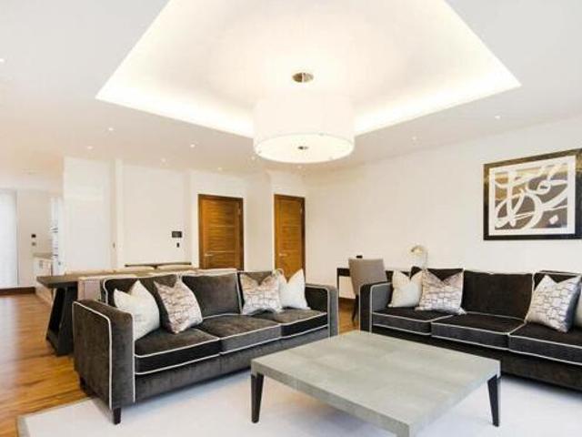 3 Bedroom House For Rent In Kew Bridge, London