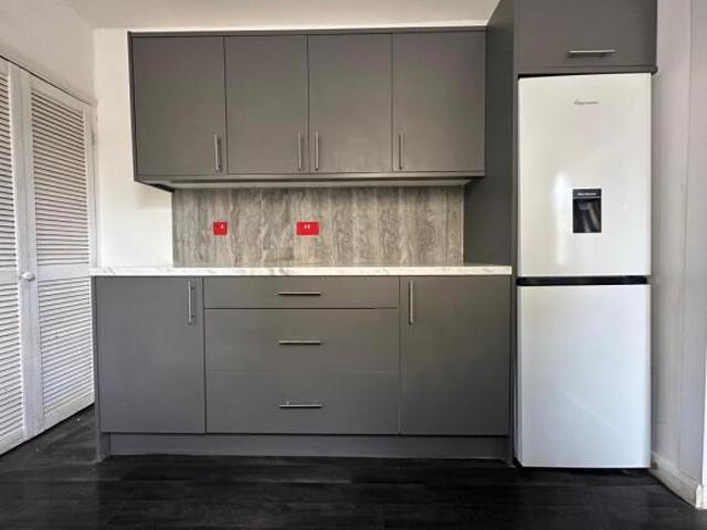 3 bedroom house for rent in Kent Avenue Ashford Town Centre, TN24