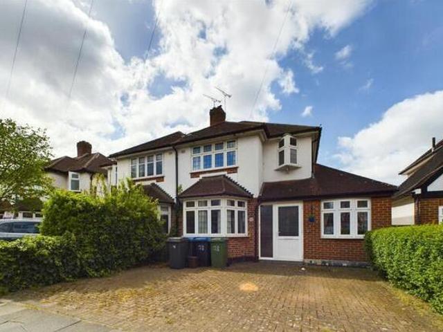 3 Bedroom House For Rent In Kingston Upon Thames