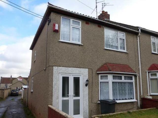3 Bedroom House For Rent In Kingswood