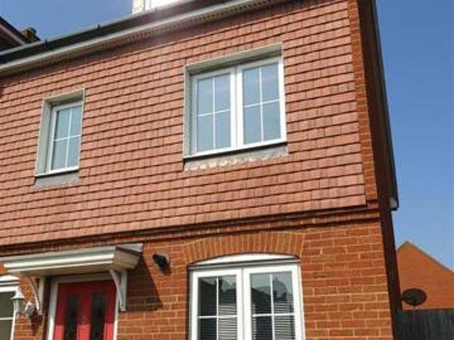 3 Bedroom House For Rent In Kingsnorth