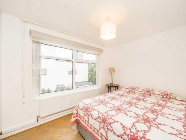 3 bedroom house for rent in Hawtrey Road, London, NW3