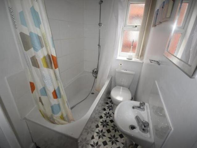 3 bedroom house for rent in Halsbury Road LET ONLY, Liverpool, L6