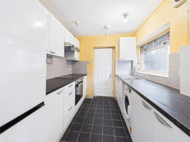 3 bedroom house for rent in Hamilton Road, Walthamstow, E17