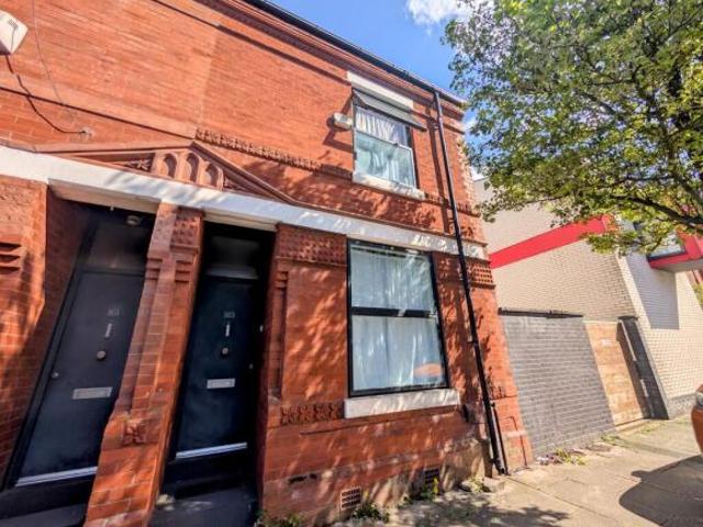 3 bedroom house for rent in Hartington Street, Rusholme, M14