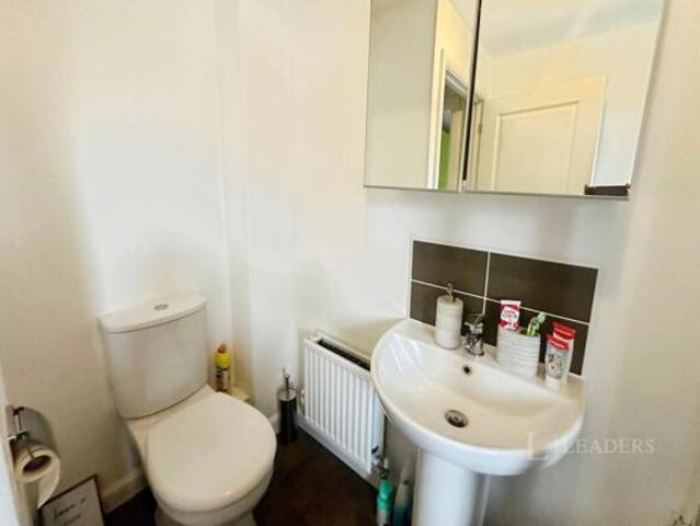 3 bedroom house for rent in Heathside Drive, B38