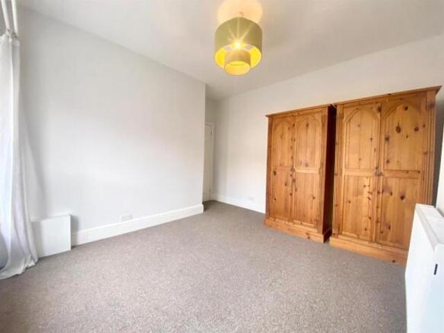 3 bedroom house for rent in High Street, Kingswood, Bristol, BS15