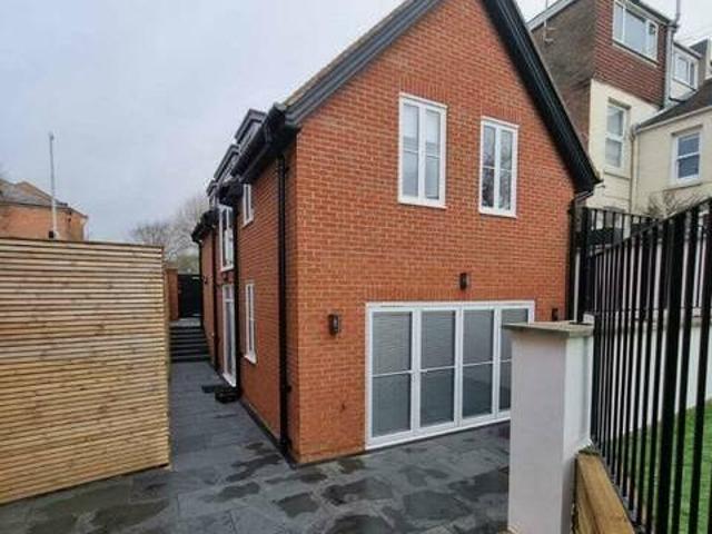 3 bedroom house for rent in Highcroft Villas Brighton BN1
