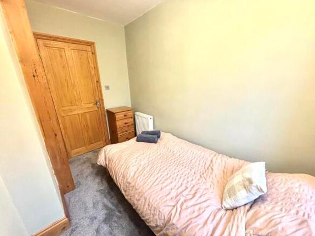 3 bedroom house for rent in Hurlfield Avenue, Gleadless, Sheffield, S12