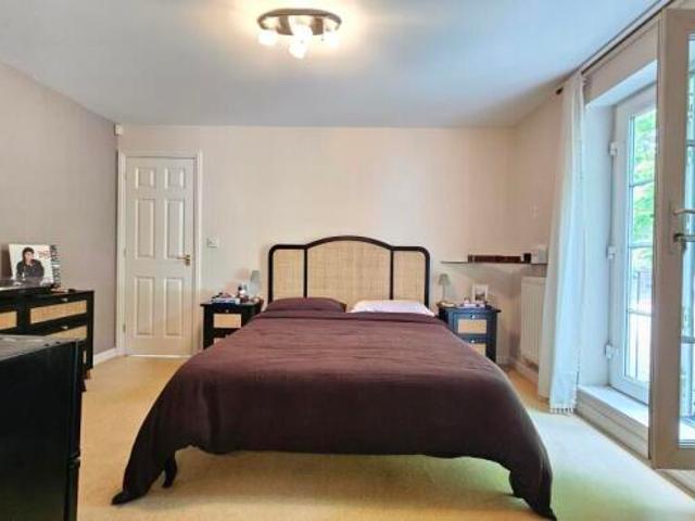 3 bedroom house for rent in Ingress Park Avenue, Greenhithe, DA9