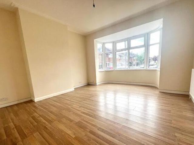 3 Bedroom House For Rent In Ilford
