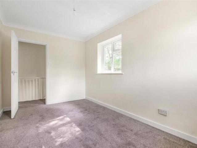 3 bedroom house for rent in Oak Road, Tunbridge Wells, TN2