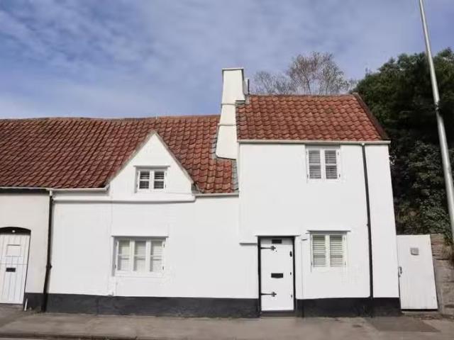 3 bedroom house for rent in Old Street, Clevedon, BS21