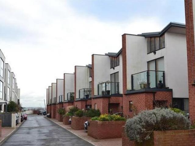 3 bedroom house for rent in Old School Lane Cliftonwood Bristol BS8