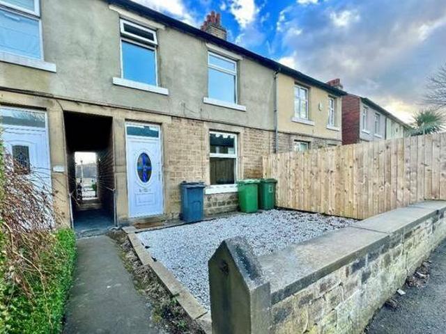 3 bedroom house for rent in Long Lane HUDDERSFIELD HD5